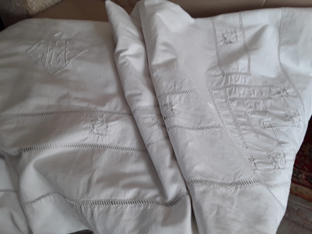 Super drap brodé,lin et coton,avec retour – Le Comptoir d'Eliane